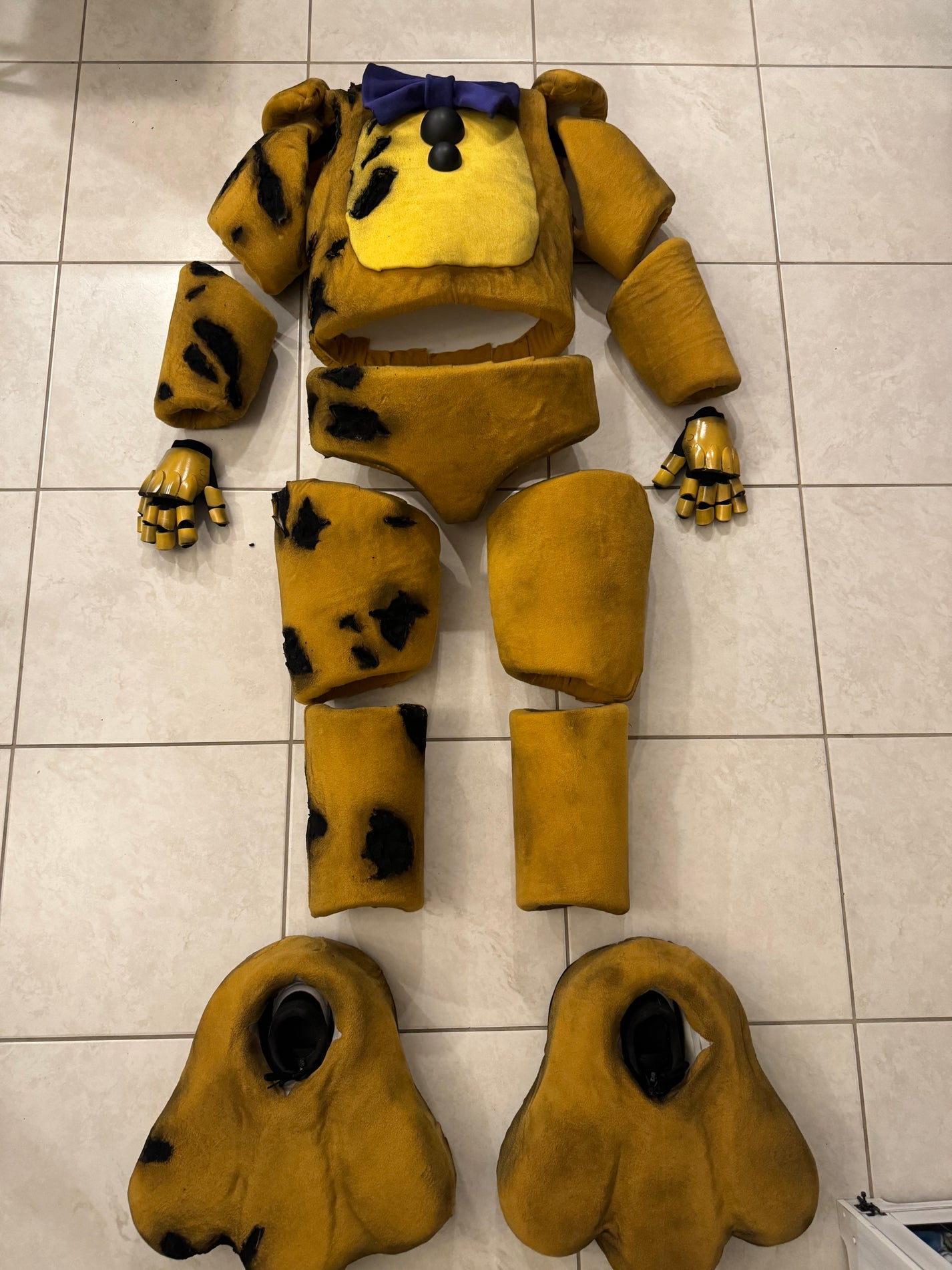 Five Nights at Freddy Springtrap Costume – HoltsclawStudios